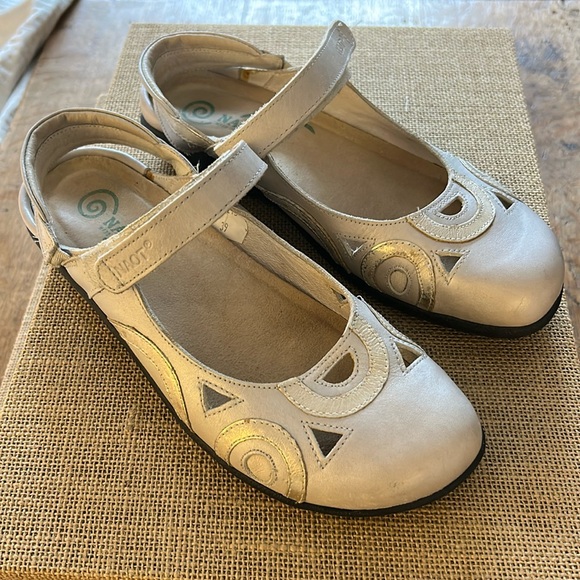 Naot | Shoes | Naot Walking Shoes Made In Israel Great Shape | Poshmark